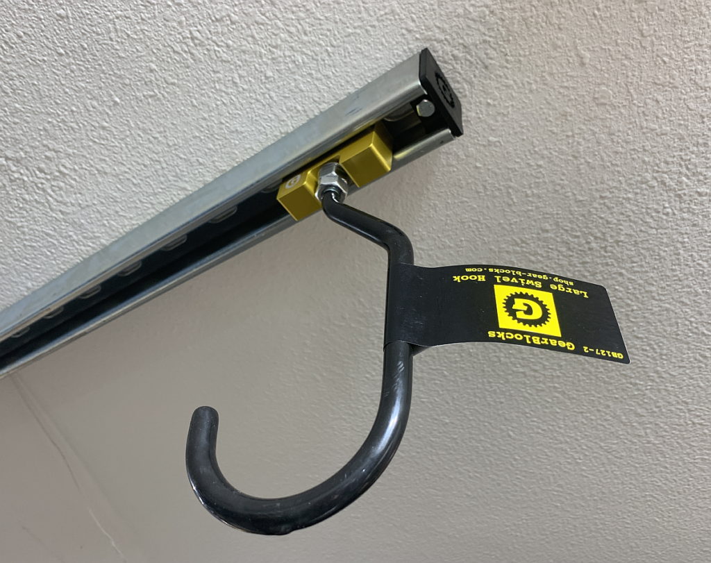 Large Swivel Hook - Shop Gear-blocks